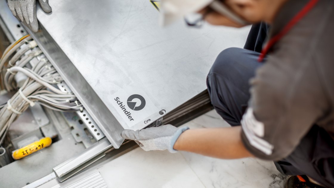 INTRUSS® escalator & moving walk modernization | Jardine Schindler Group